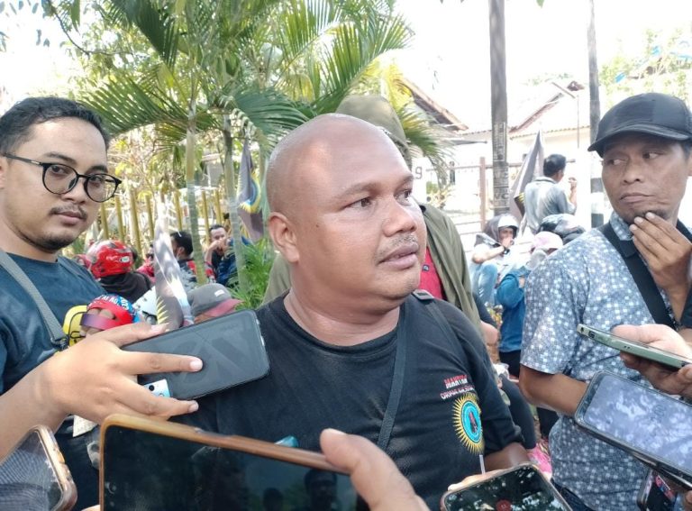 Mengenal Yayak Gundul, Sosok Aktivis Pati yang Prihatin Dengan Kenaikan ...